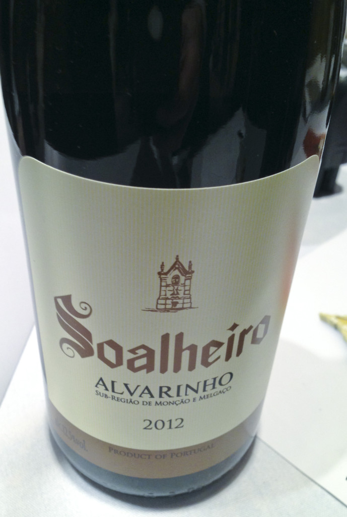 2012 Soalheiro Alvarinho and the Alvarinho Grape - My FavoriteWine ISMy ...